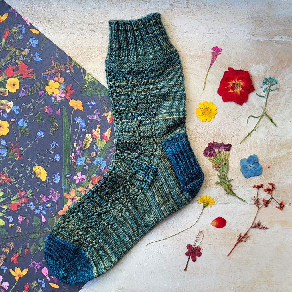 Garter Vines Socks | Knitting pattern and knitting kits – Les Laines ...
