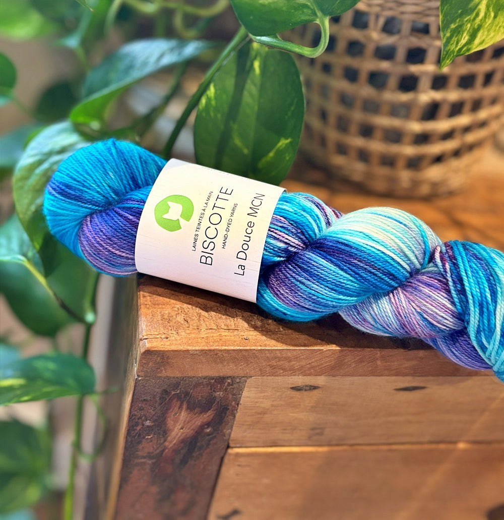 Harmony Waves shawl | Knitting pattern or knitting kits – Les Laines ...