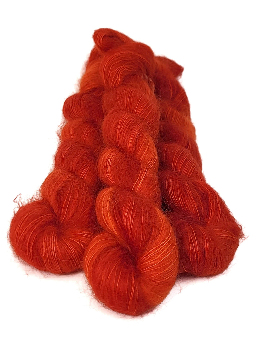 Hand-dyed yarn KID SILK SCARLET – Les Laines Biscotte Yarns